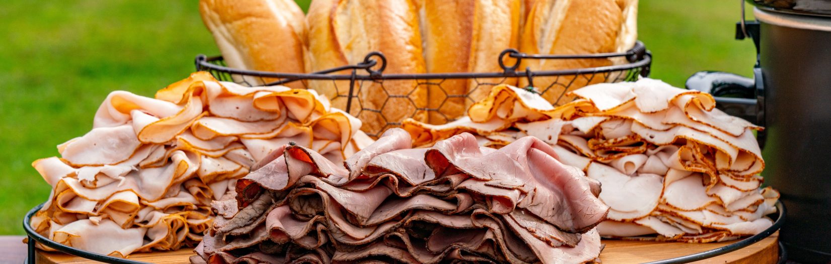 Full Service Deli | Heritage's Dairy Stores